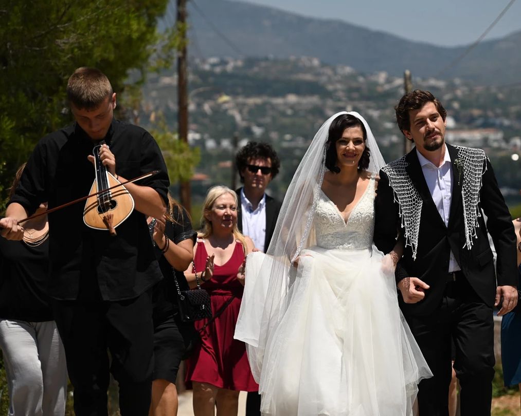 Σασμός: Ο Άγγελος νεκρός, η Βασιλική καταρρέει, ο Μαθιός σε σοκ ...